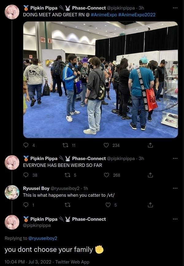 Y Pipkin Pippa Phase-Connect @pipi DOING MEET AND GREET RN @ #AnimeExpo ...