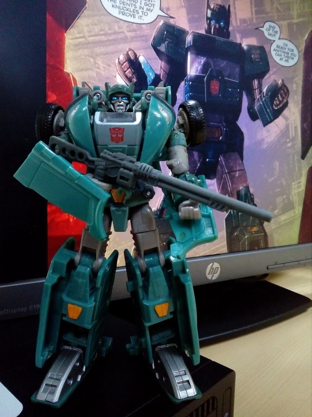 TRANSFORMERS: Generations, Deluxe - Sergeant Kup - iFunny
