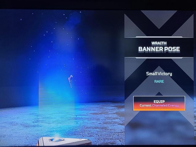 WRAITH) BANNER POSE ry RARE EQUIP Current: - iFunny