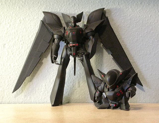 This Griffon Labor (from Patlabor) is a typical plastic kit. Japanese ...