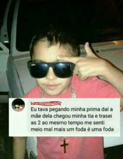 U Tava Pegando Minha Prima Daí A Mãe Dela Chegou Minha Tia E Trasei As