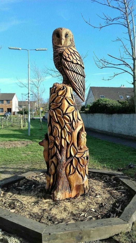 Beautiful log sculpture :) By Will Fogarty - America’s best pics and videos