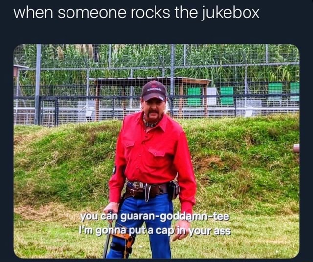 When someone rocks the jukebox - iFunny