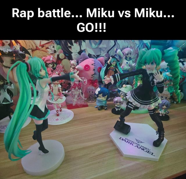 Rap battle... Miku vs Miku... GO!!! - iFunny