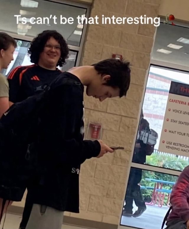 Ts can't be that interesting - iFunny