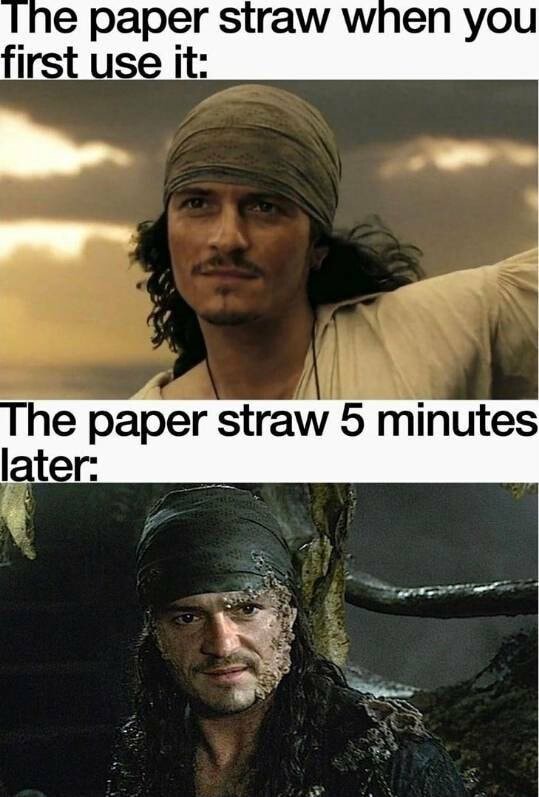 Paper straw when you first use it: he paper straw 5 minutes later ...
