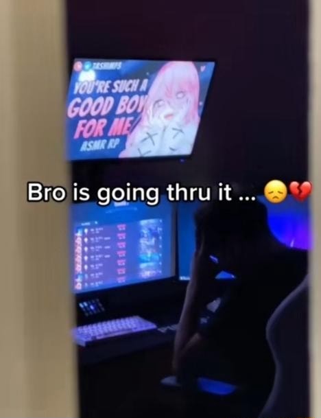 Bro is going thru it - iFunny