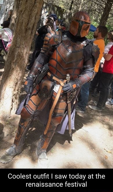 Coolest outfit I I saw today at the renaissance festival - iFunny