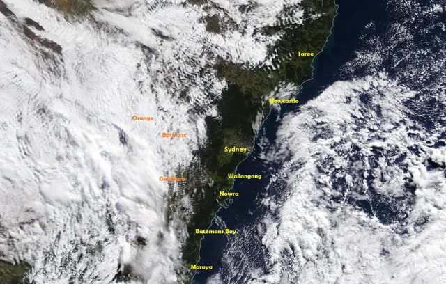 Foehn effect as observed in southeastern Australia (eastern NSW). - iFunny