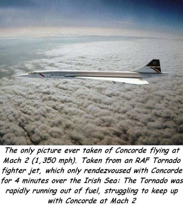 The only picture ever taken of Concorde flying at Mach 2 (1,350 mph ...