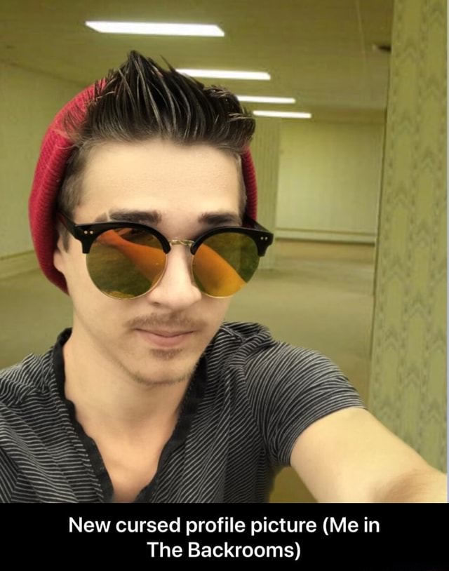 New cursed profile picture (Me in The Backrooms) - New cursed profile ...