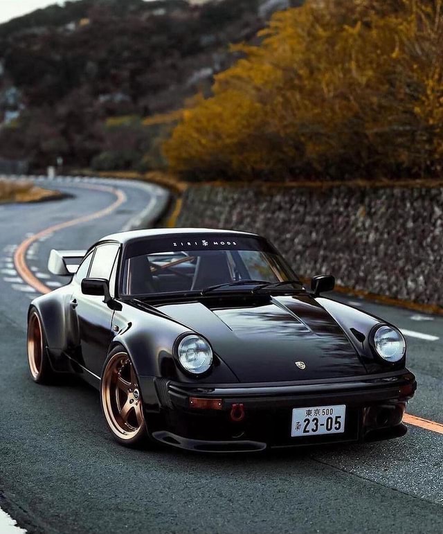 The Black Widow ! Porsche 930 Turbo PC: @ziri_mods —— #porsche930 # ...