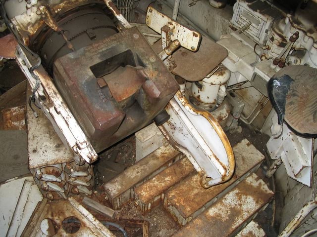 Interior of an M48A3 Patton Tank - iFunny