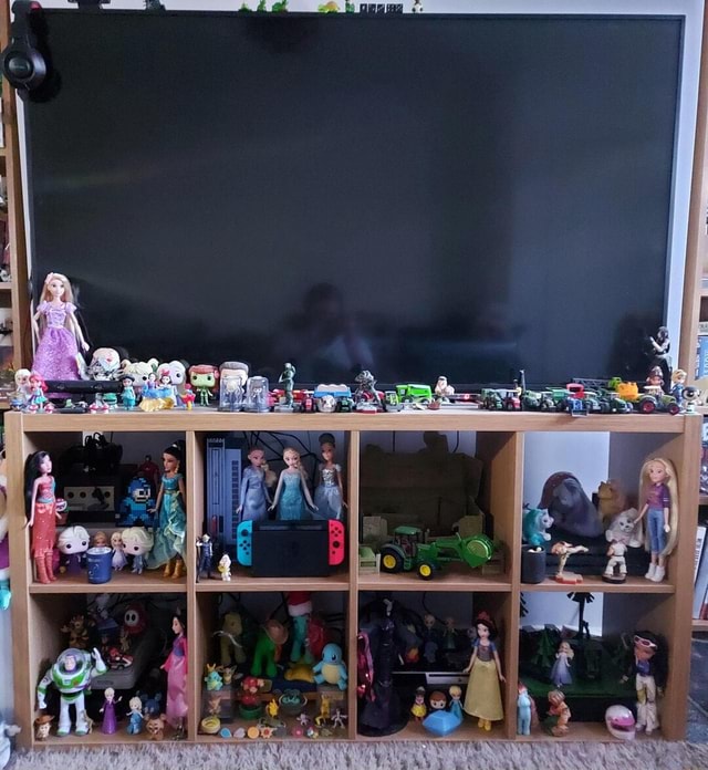 Posting for Twitch: Gaming & Collectable setup - iFunny