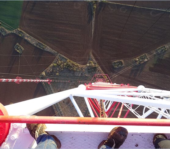 ''borntoclimbtowers'' scales liblice transmitter - iFunny