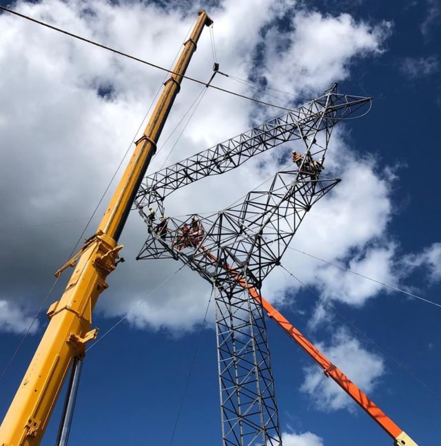Building new pylons #engineering #awesome #lineman #gittersteigen # ...