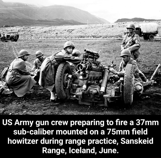 TS Army g gun crew preparing to fire é a sub-caliber mounted on a 75mm ...