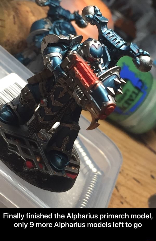 Finally finished the Alpharius primarch model, only 9 more Alpharius ...