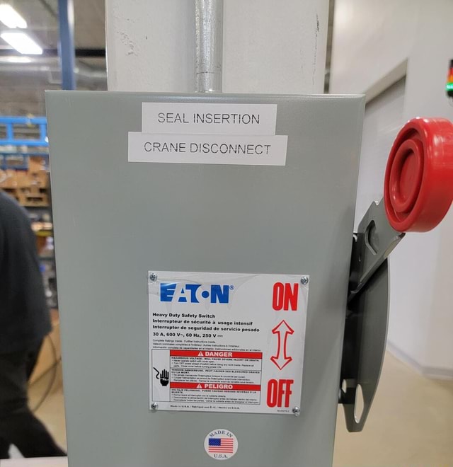 SEAL INSERTION CRANE DISCONNECT Heavy Duty Safety Switch Interrupteur ...