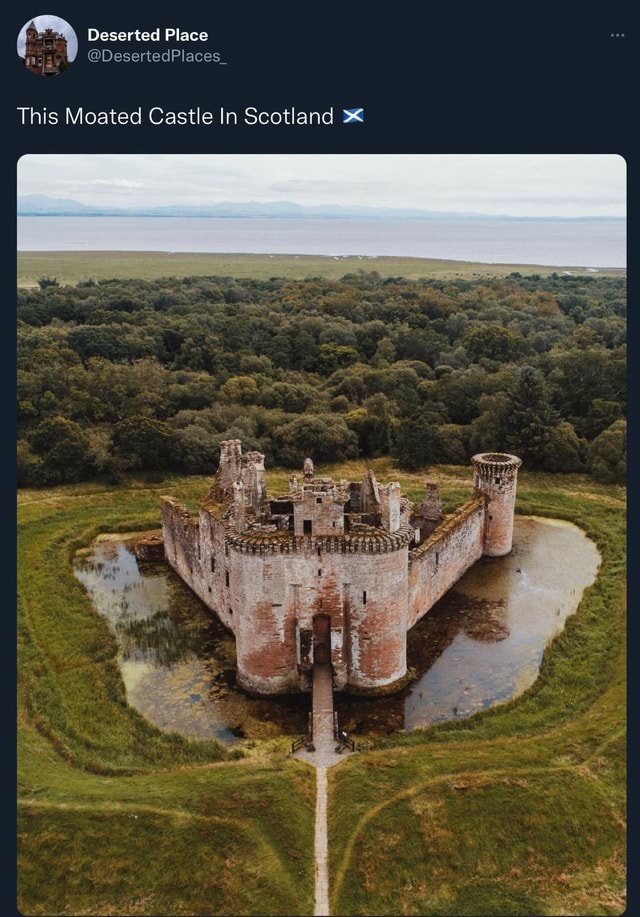 Deserted Place This Moated Castle In Scotland - iFunny