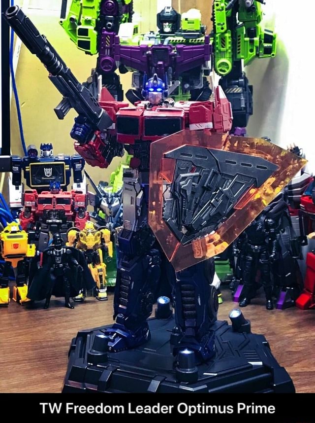 TW Freedom Leader Optimus Prime - TW Freedom Leader Optimus Prime - iFunny