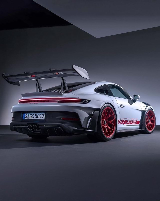 The NEW 2023 Porsche 992 GT3 RS! 4.0L boxer-6 with 518hp and 7 speed ...