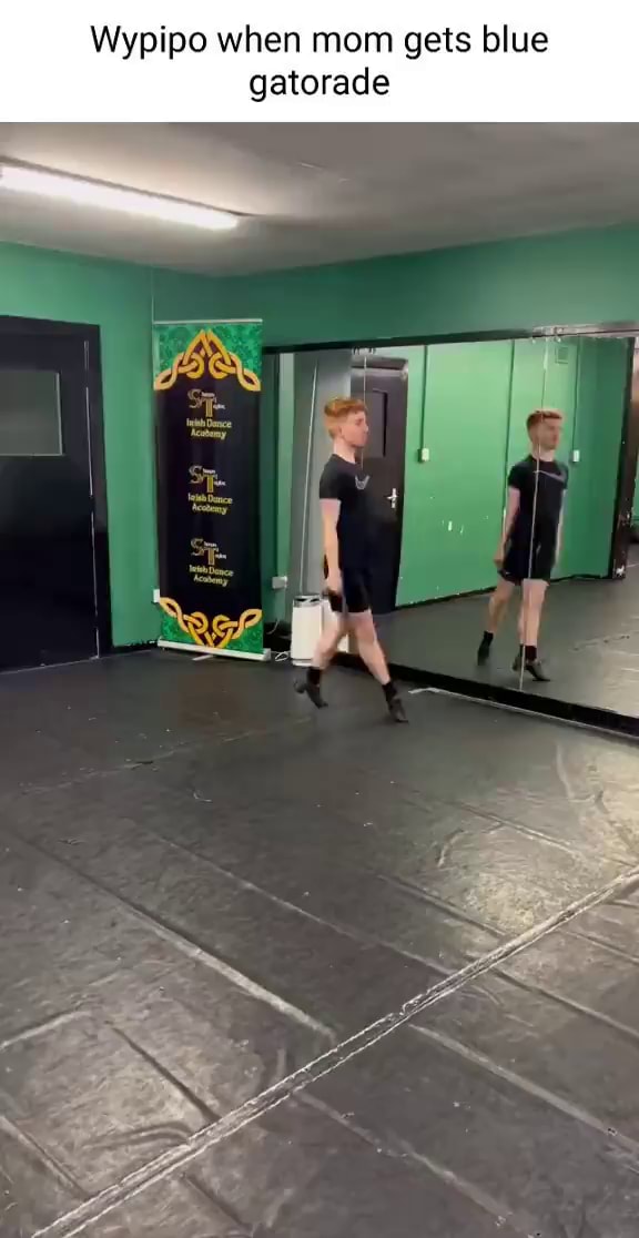 Wypipo when mom gets blue gatorade - iFunny