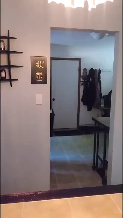 Scary Movie 2 - Hanson the Butler - iFunny