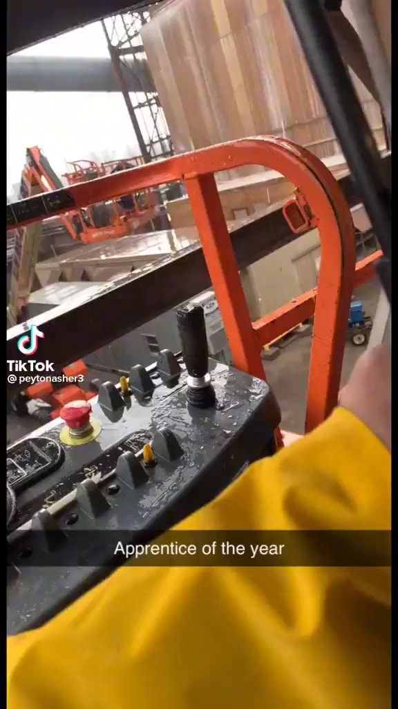 Apprentice of the year - iFunny