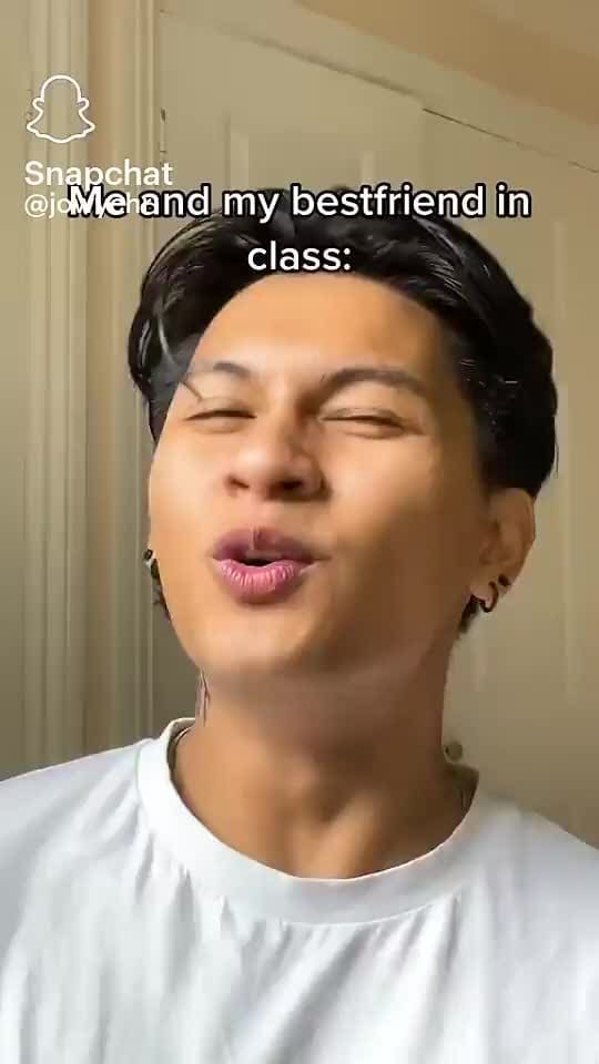 Snapchat hand my end in class: - iFunny