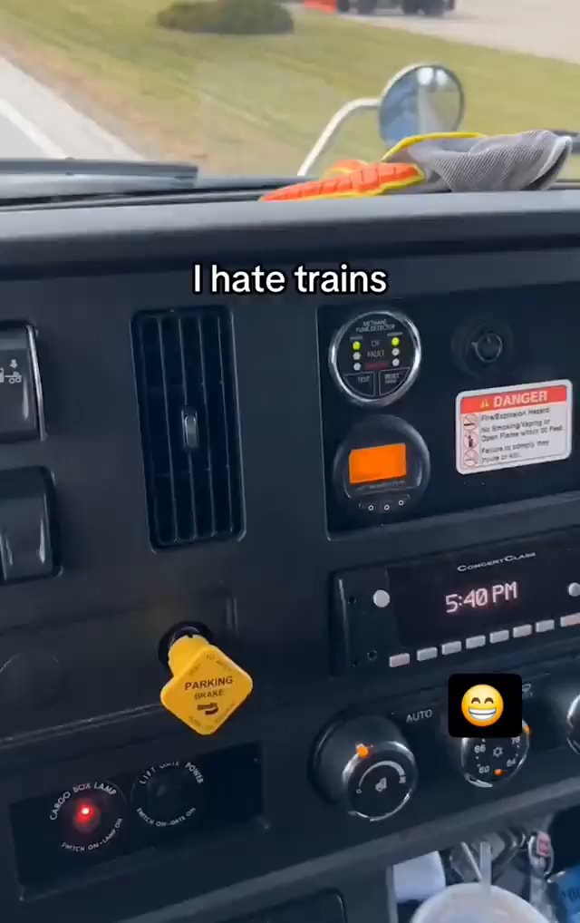 Hate trains - iFunny