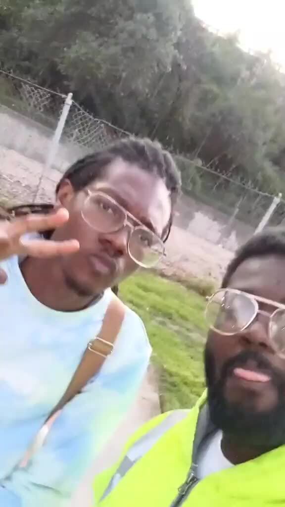 Smile , smile , smile . - iFunny