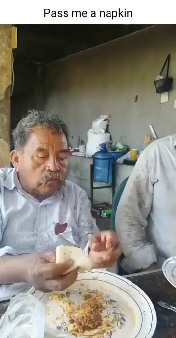 Pass me napkin - iFunny