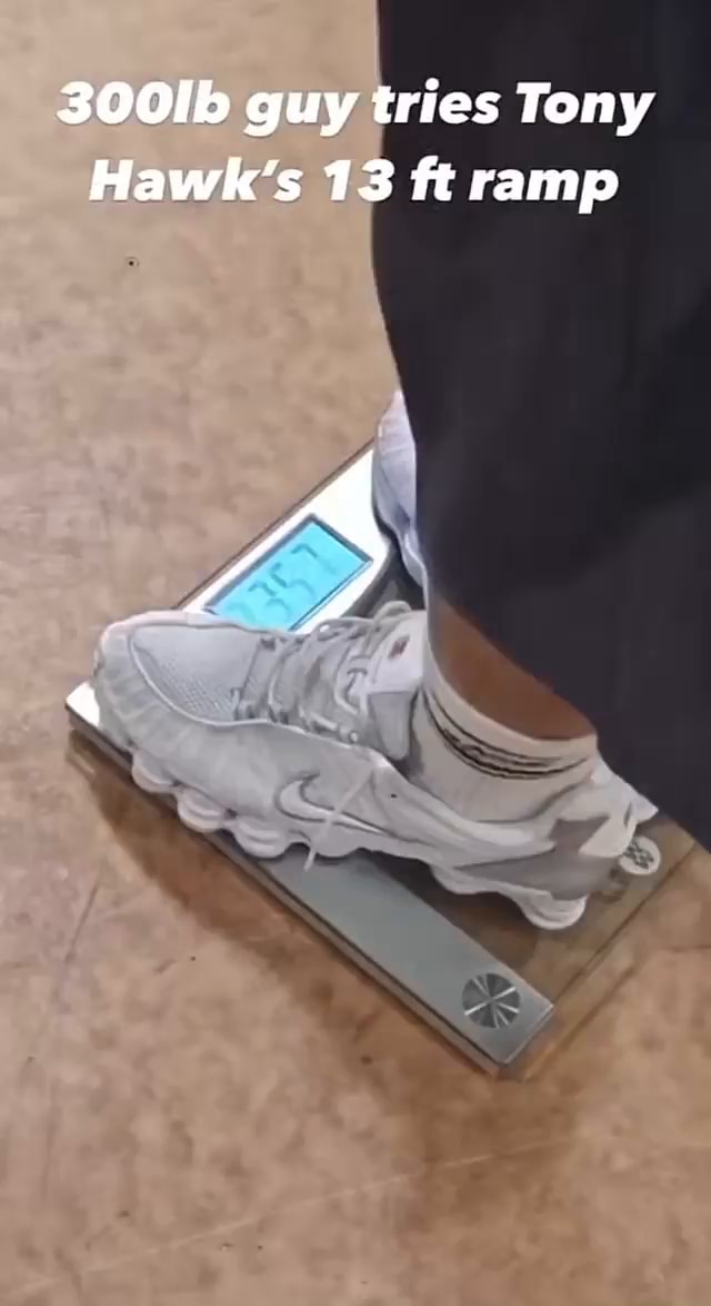 Guy tries Tony Hawk's 13 ft ramp - iFunny