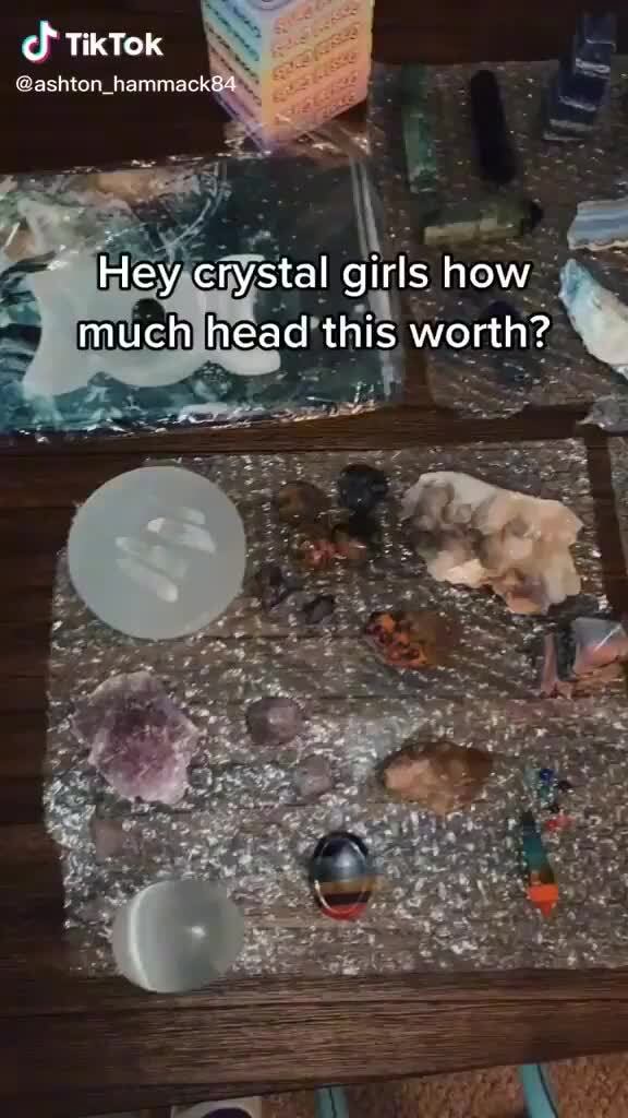 Aslion hasiiecKe Hey crystal girls how much head this worth? - iFunny