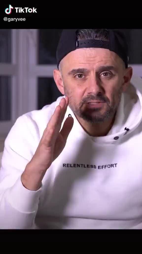 Im just trying to help y'all get rich you know? - @garywee RELENT - iFunny