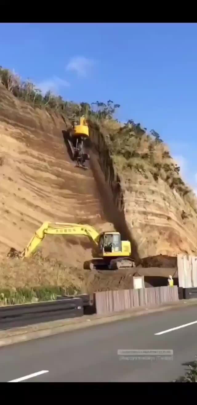 Engineering_verse on Instagram: Hydraulic excavator for working on ...