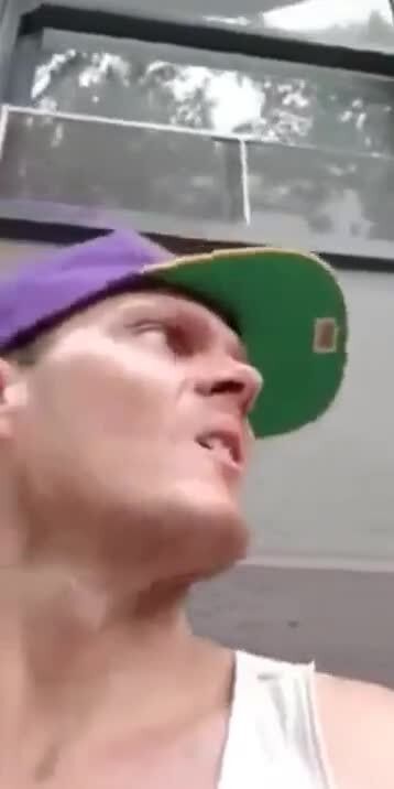 Sad red ball - iFunny