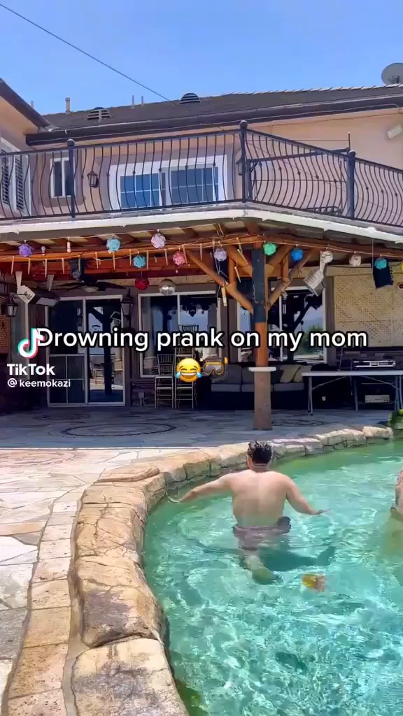 (Prowning prank on my mom TikTOK - iFunny