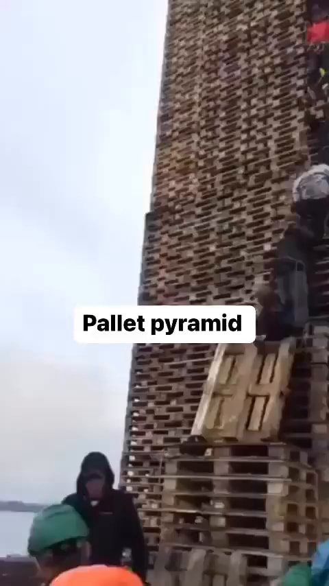 This is how the pyramids were built - Pallet pyramid - America’s best ...