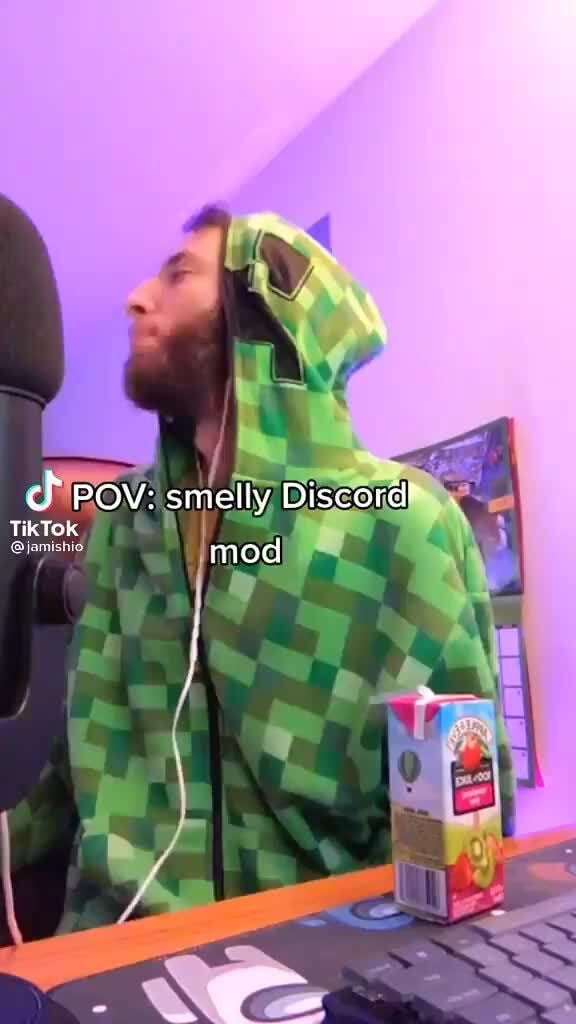 Cf POV: smelly Discord mod - iFunny
