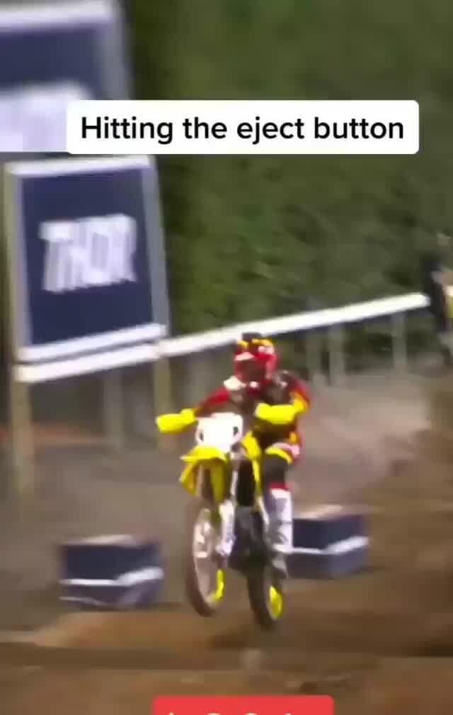 Hitting the eject button - iFunny