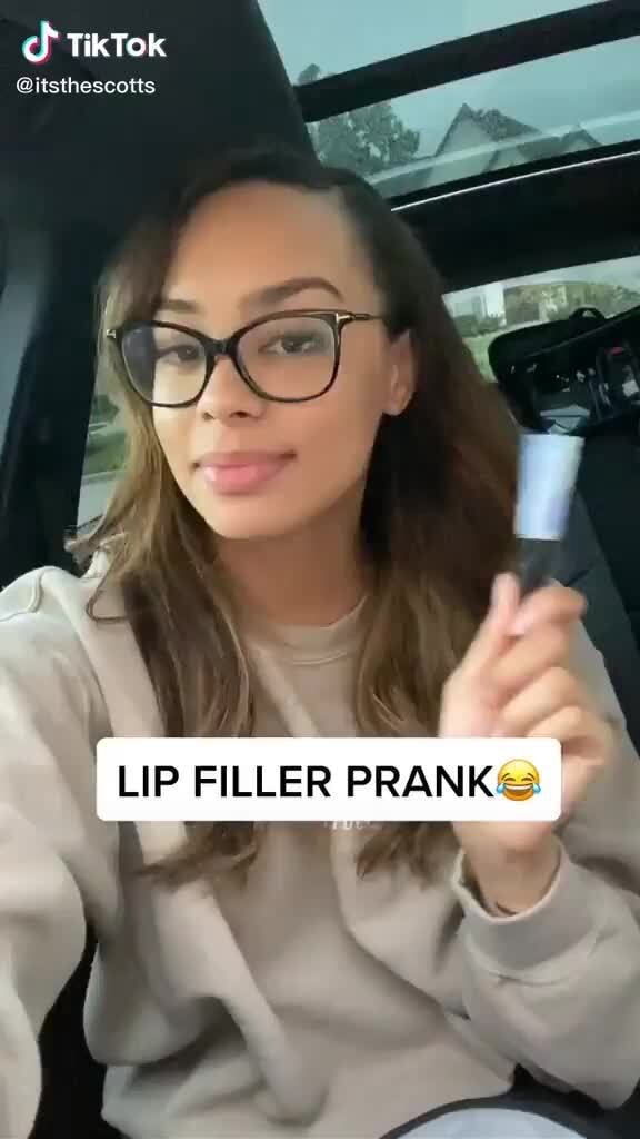 This shits fuckin hilarious 😂😂 - TikTok @itsthescotts LIP FILLER PRANK ...