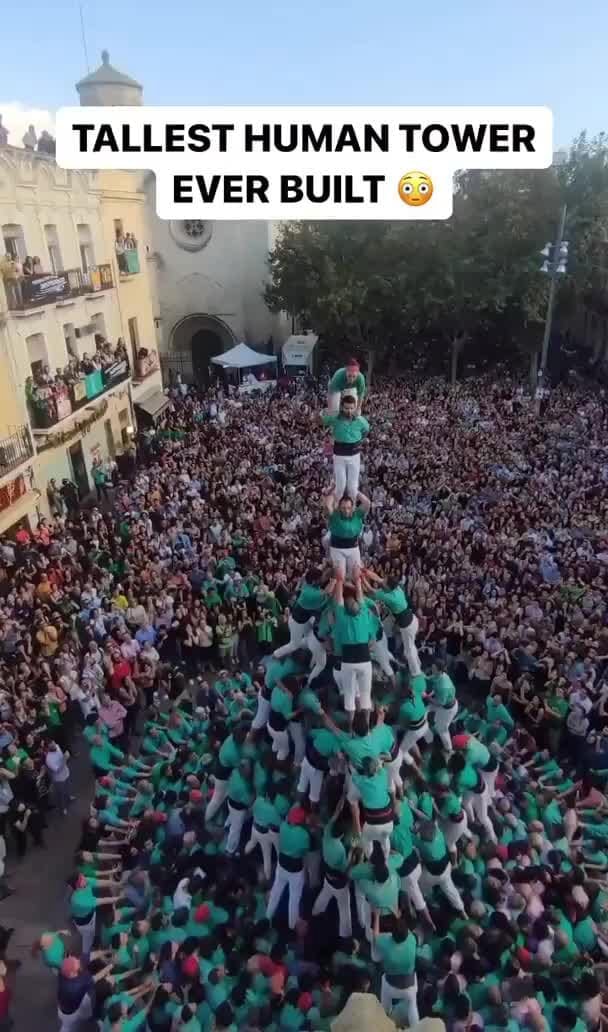 TALLEST HUMAN TOWER EVER BUILT - iFunny