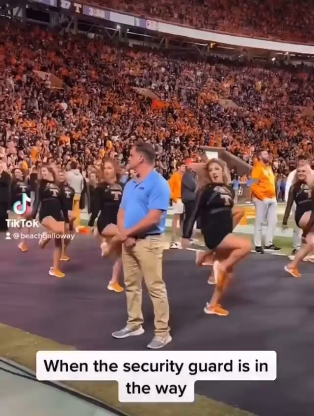 When the security guard is in - iFunny