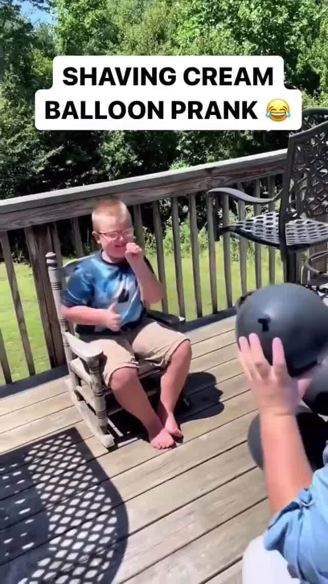SHAVING CREAM BALLOON PRANK - iFunny