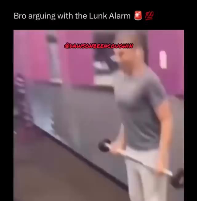 Bro arguing with the Lunk Alarm @DAWISONBEENC - iFunny