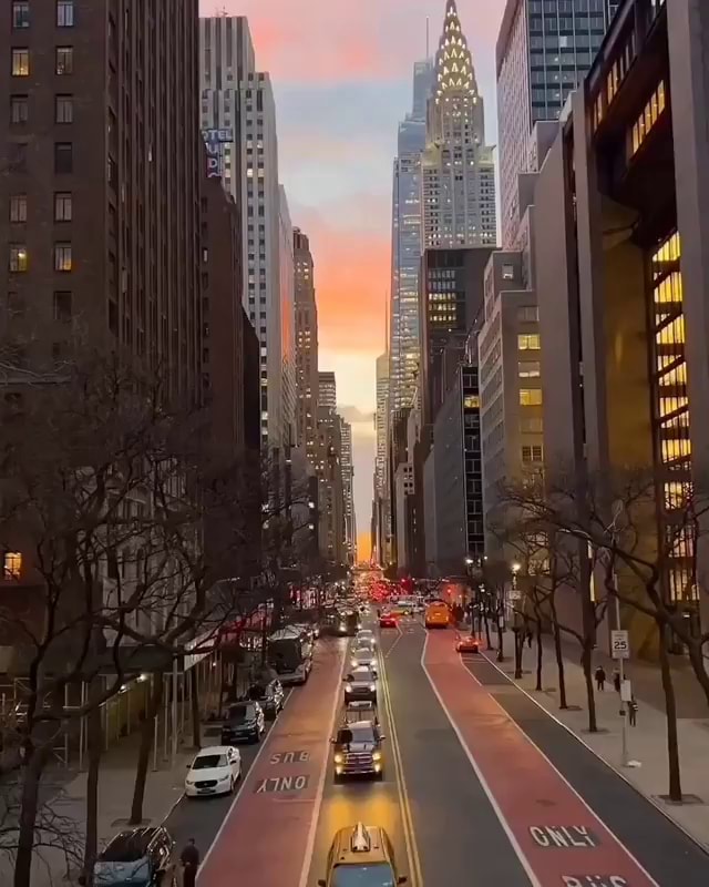 The worlds most famous crossroads newyorkcitykopp here is some videos ...