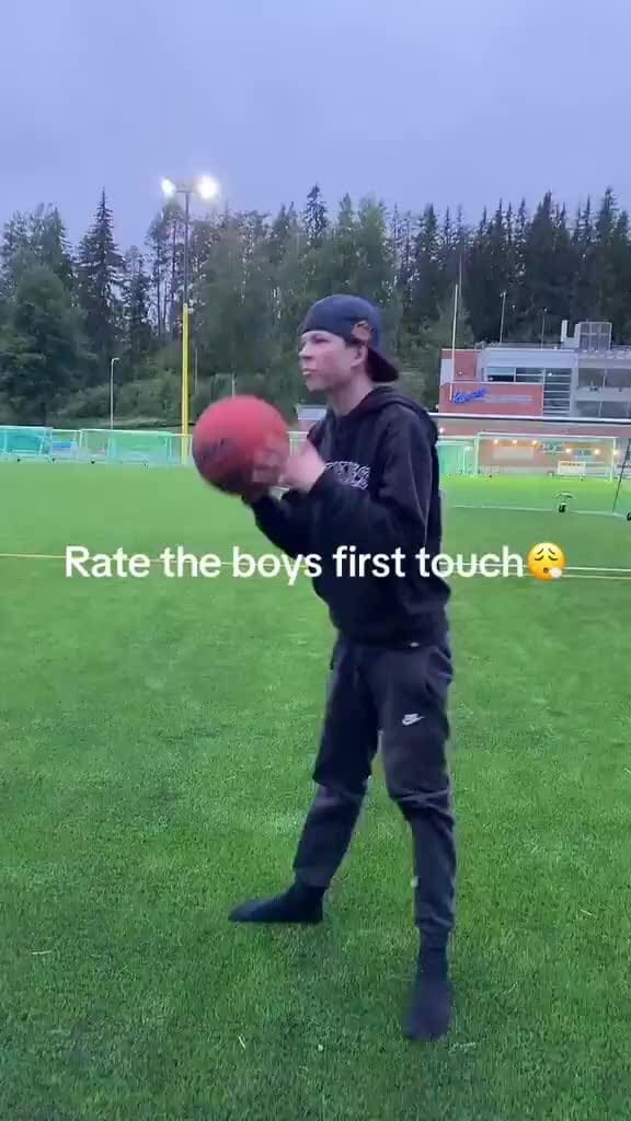 Rate the boys first touch - America’s best pics and videos