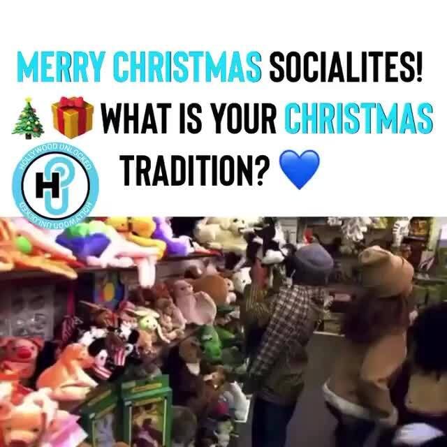 MERRY CHRISTMAS SOCIALITES! WHAT IS YOUR CHRISTMAS TRADITION? - iFunny